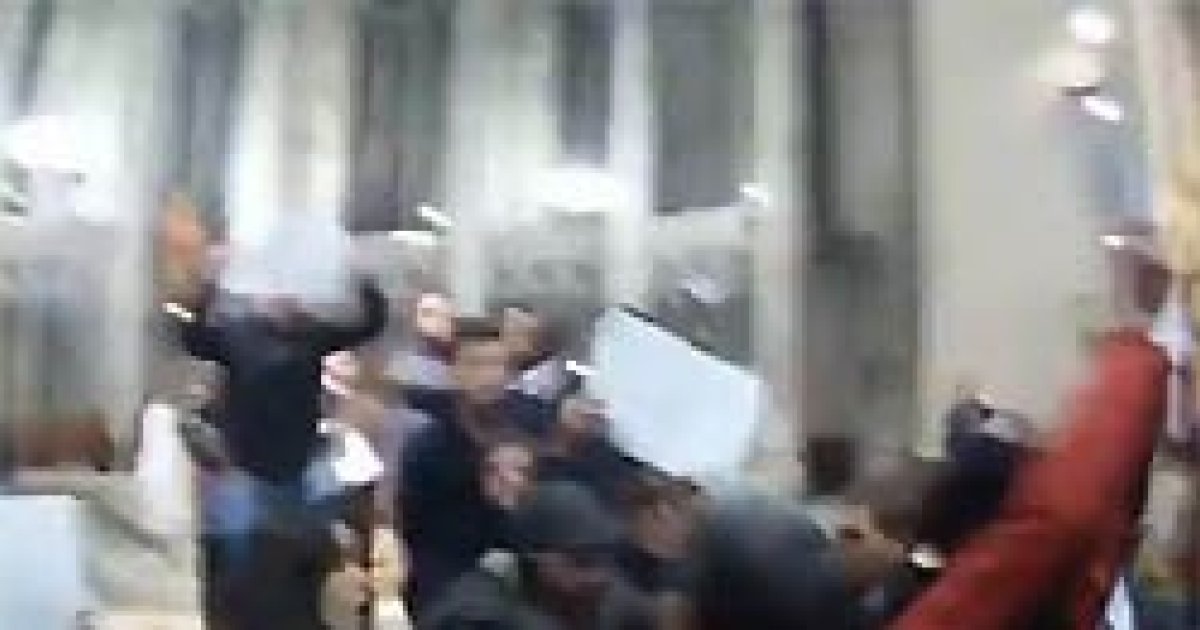 50 abortistas interrumpen una misa de Nochebuena en Sabadell ...