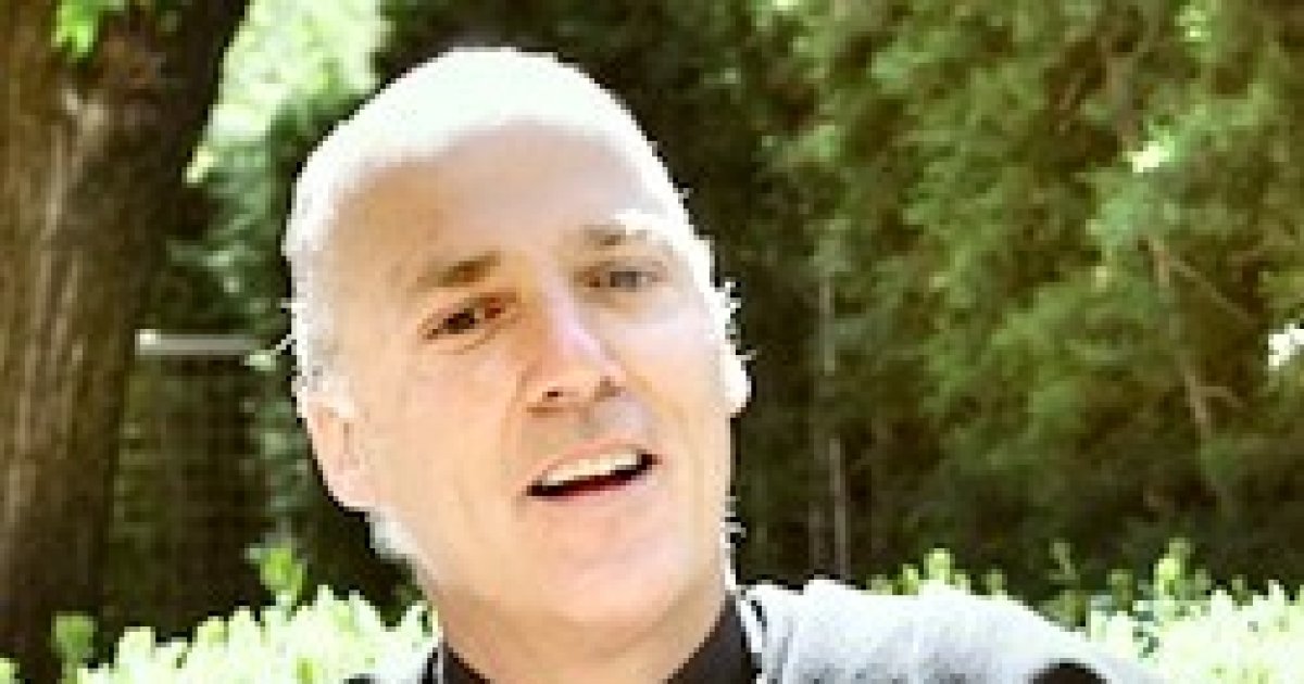 El sacerdote José Pedro Manglano lanza «¡Hola, Jesús!», aplicación para ...