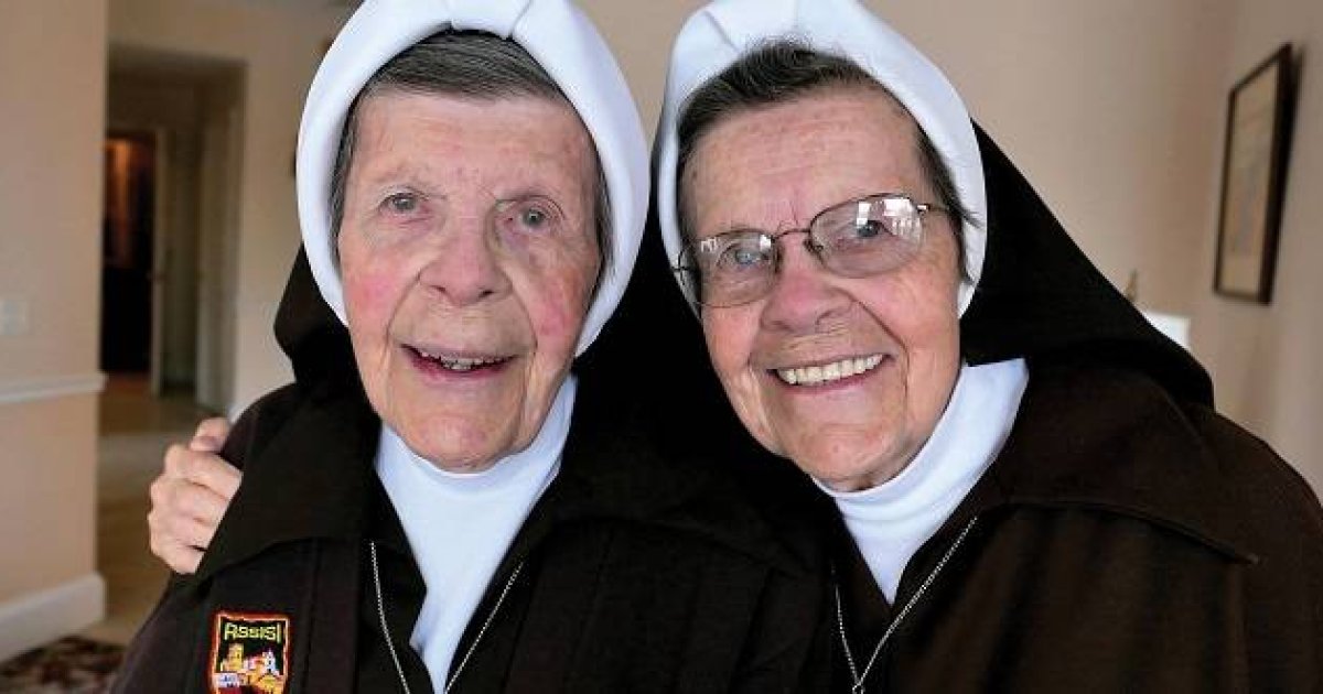Son hermanas gemelas, monjas y cumplen... ¡70 años de vida religiosa ...