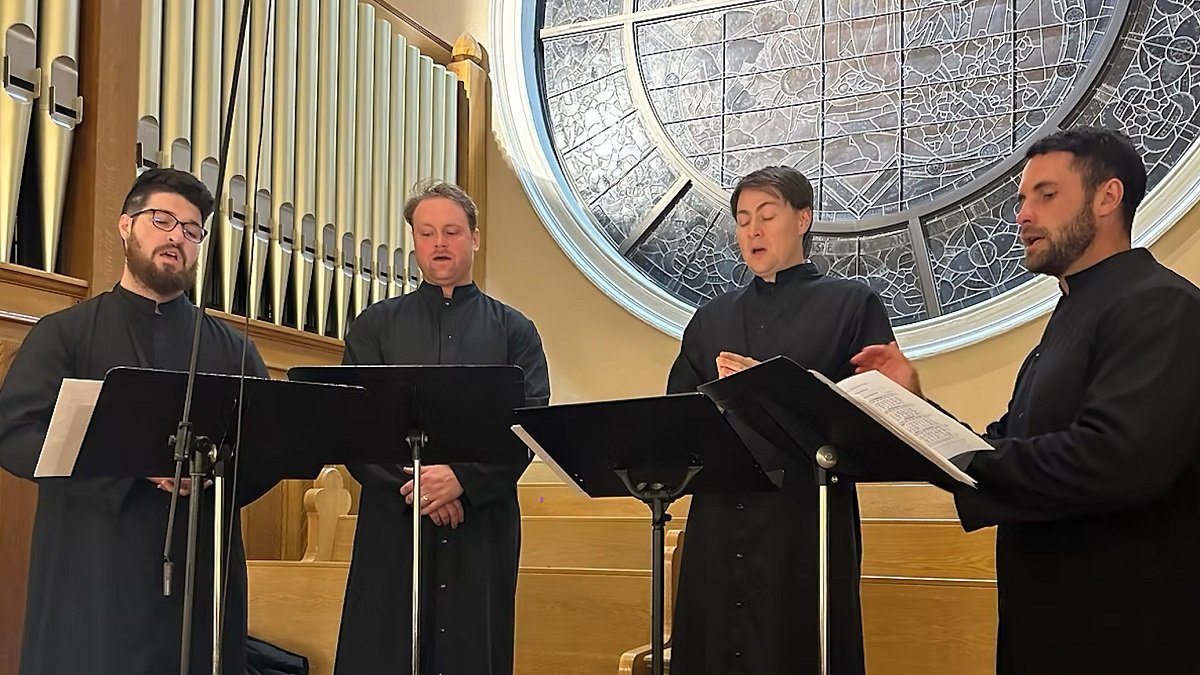 El poema perdido de Tolkien sobre la Virgen y la Navidad, con música ...