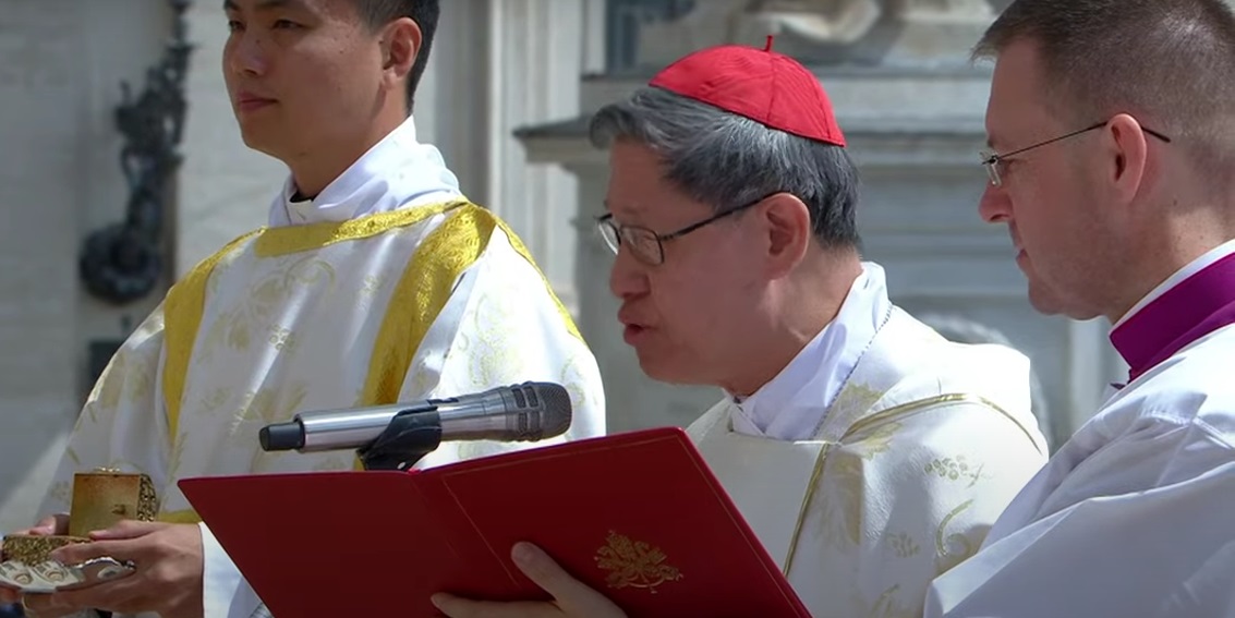 El Palio, el Anillo, los símbolos en la misa de inicio de pontificado ...
